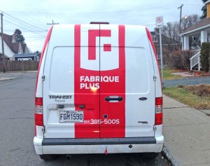 Fabrique-Plus-derrière | Lettrage Marc Lambert